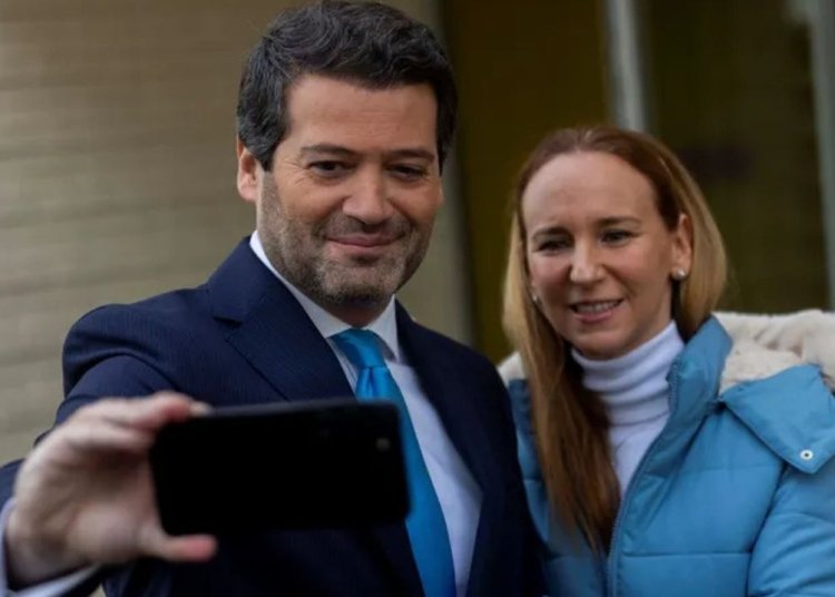 Entre o poder e o coração: a ascensão de André Ventura cobra um preço ...